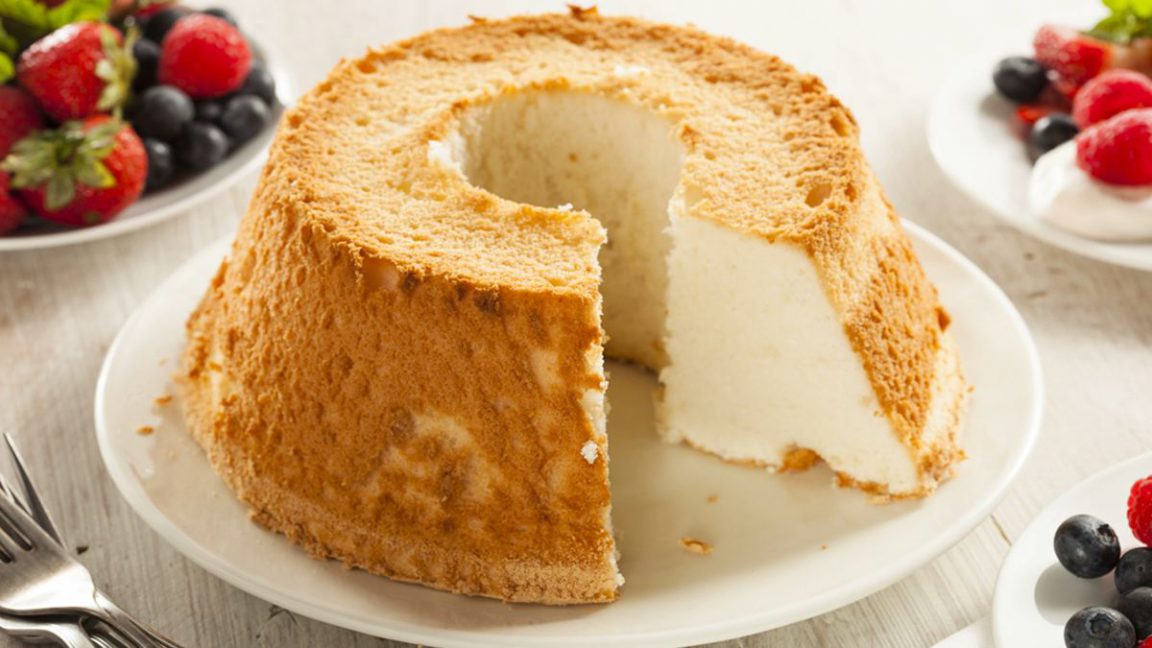 Gâteau des anges au citron suave et délicieux