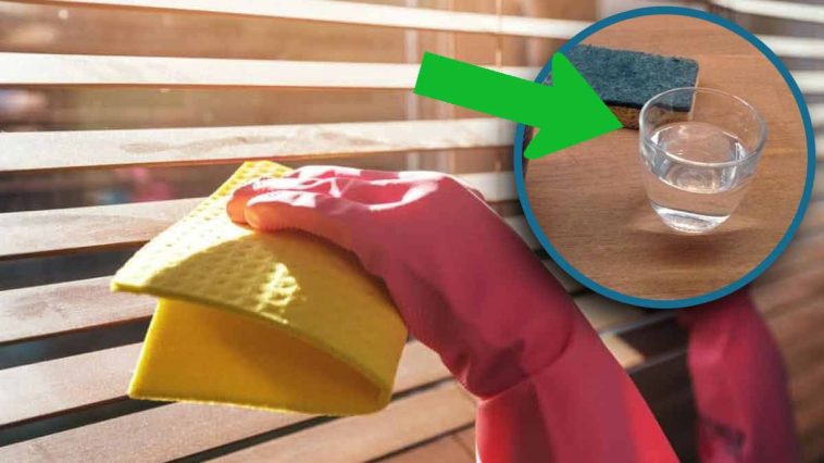 Comment enlever la poussière rouge incrustée sur les volets avec cette ...