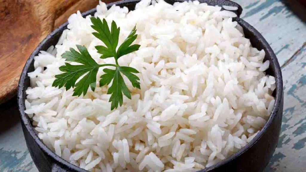 Riz basmati, faites-le cuire au micro-ondes: ce sera prêt en 10 minutes