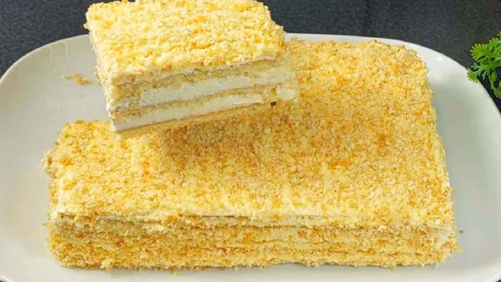 Gâteau étagé à la crème de ricotta: un dessert agréablement invitant et ...