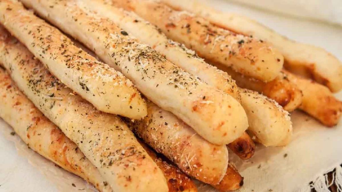 Gressins au comté: une collation ou un apéritif irrésistible
