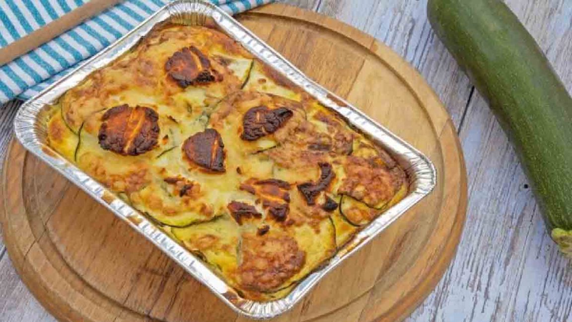 Gratin De Courgettes Au Jambon Et Au Fromage Fumé Est Riche En Goût Et