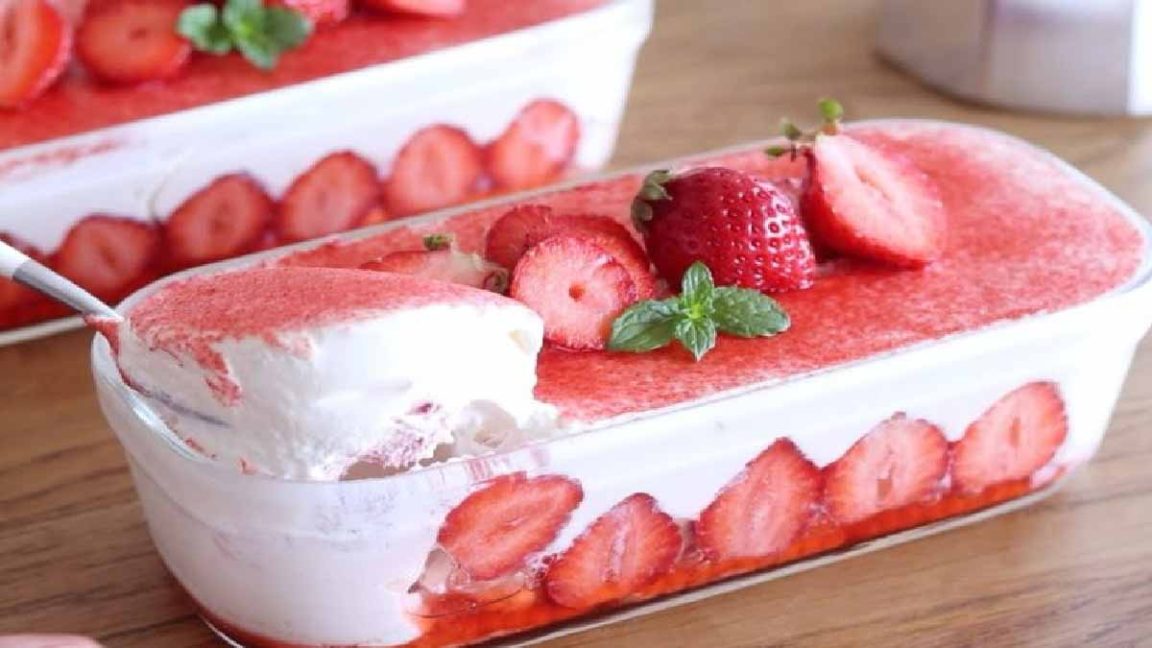 Tiramisu aux fraises: un dessert raffiné et exquis
