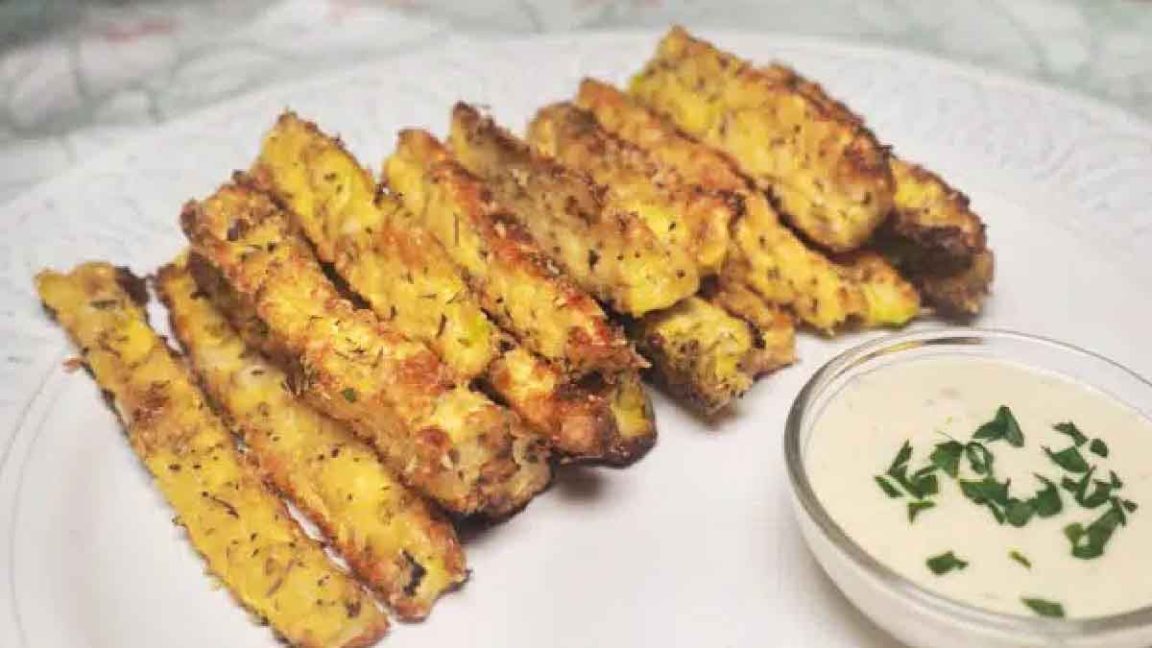 Bâtonnets de courgettes panés au fromage: un apéritif croustillant et ...
