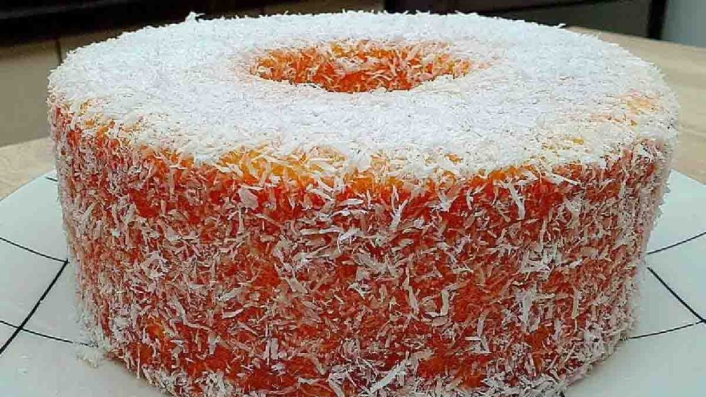 Gâteau au lait concentré et à la noix de coco: haut, moelleux et super ...