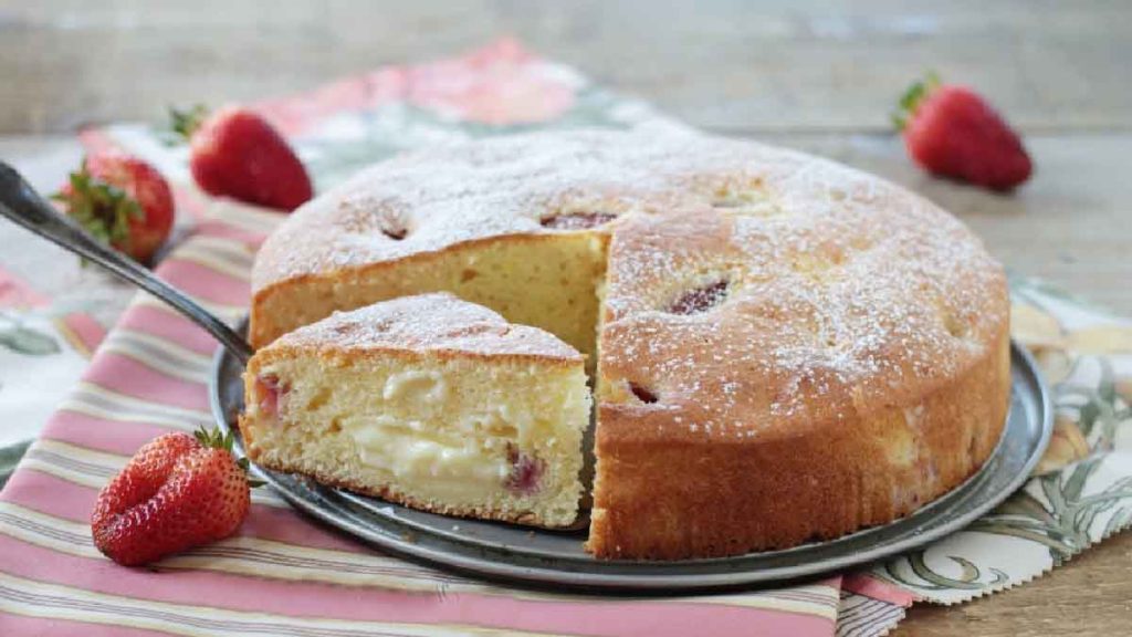 Gâteau aux fraises et à la crème pâtissière: un dessert exquis et ...