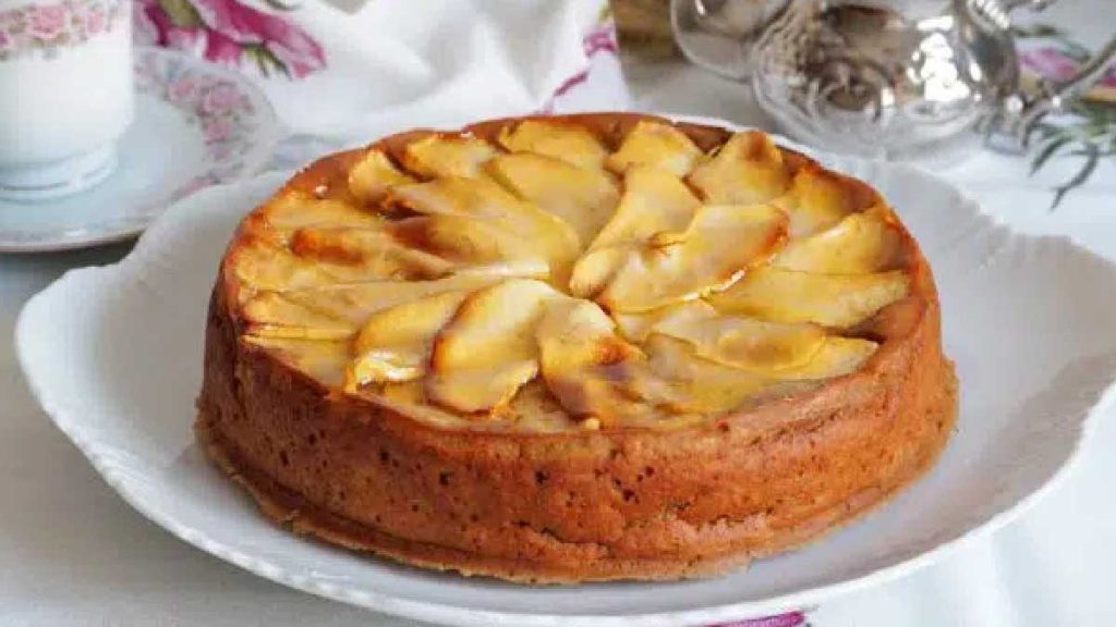 Gâteau aux pommes à la cannelle et au miel: un parfum et une saveur ...