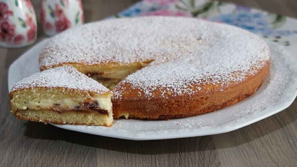 Gâteau fourré à la crème de ricotta et au chocolat: super savoureux et ...