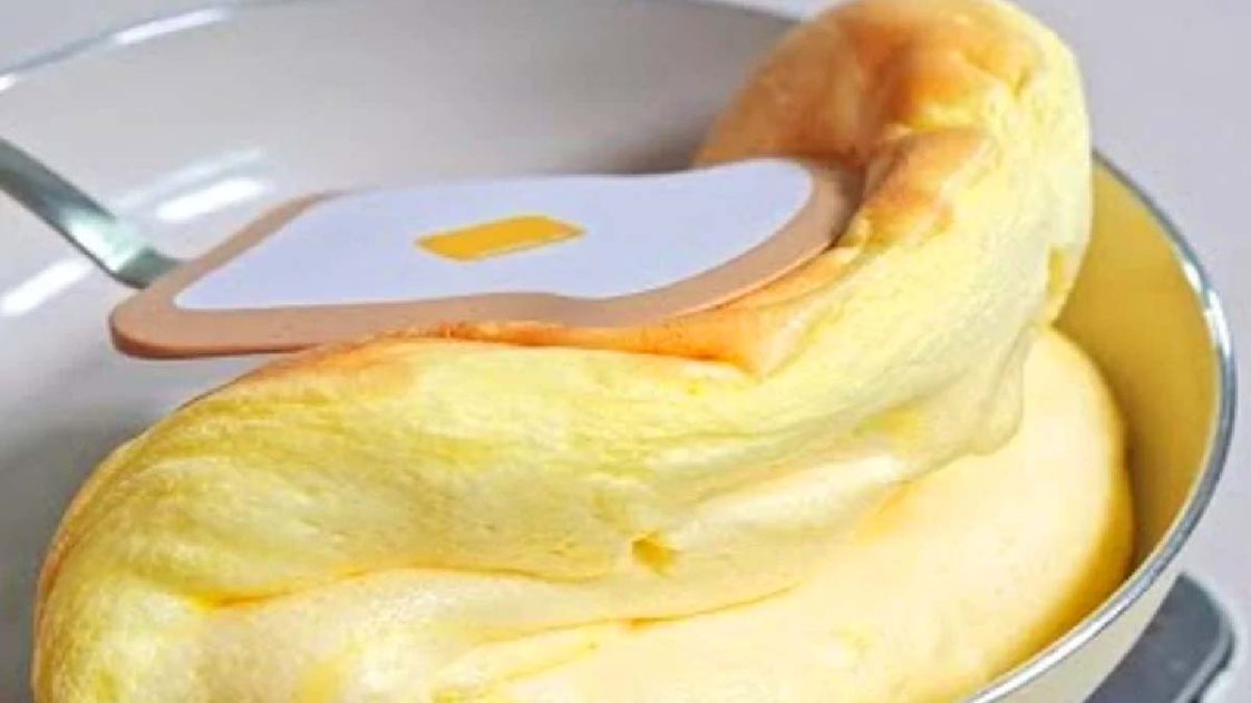 Omelette sucrée: très douce et savoureuse