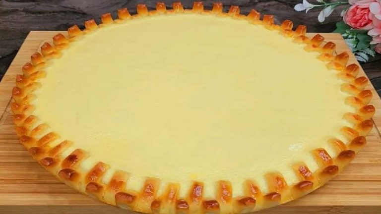 Tarte à la crème sure: simple et exquis