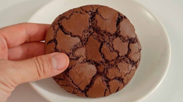 Biscuits brownies craquelés: des gourmandises fabuleuses