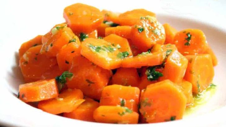 Carottes à la vinaigrette: un accompagnement délicieux et pas cher