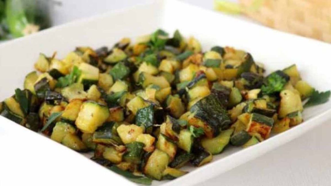 Courgettes poêlées à la menthe: un accompagnement savoureux et parfumé