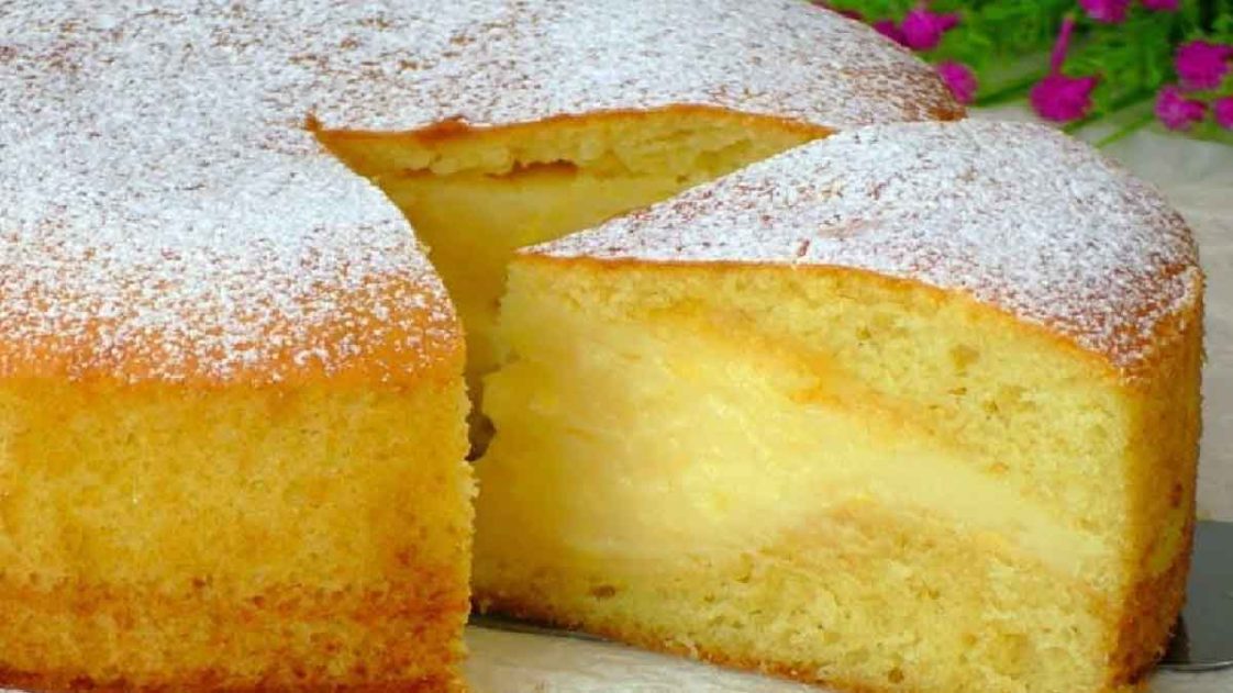 Gâteau fourré à la crème citronnée: super bon et moelleux