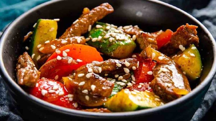 Porc sauté aux légumes: un menu délicieux et léger