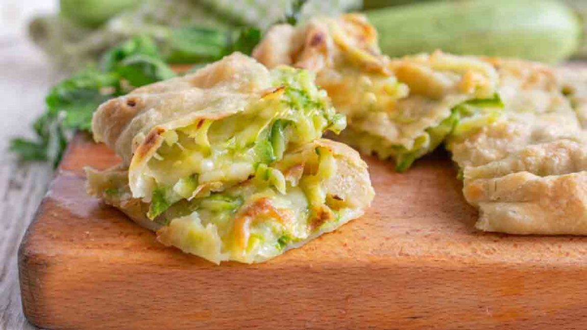 Schiacciata aux courgettes et à la mozzarella: pour un apéritif rapide ...