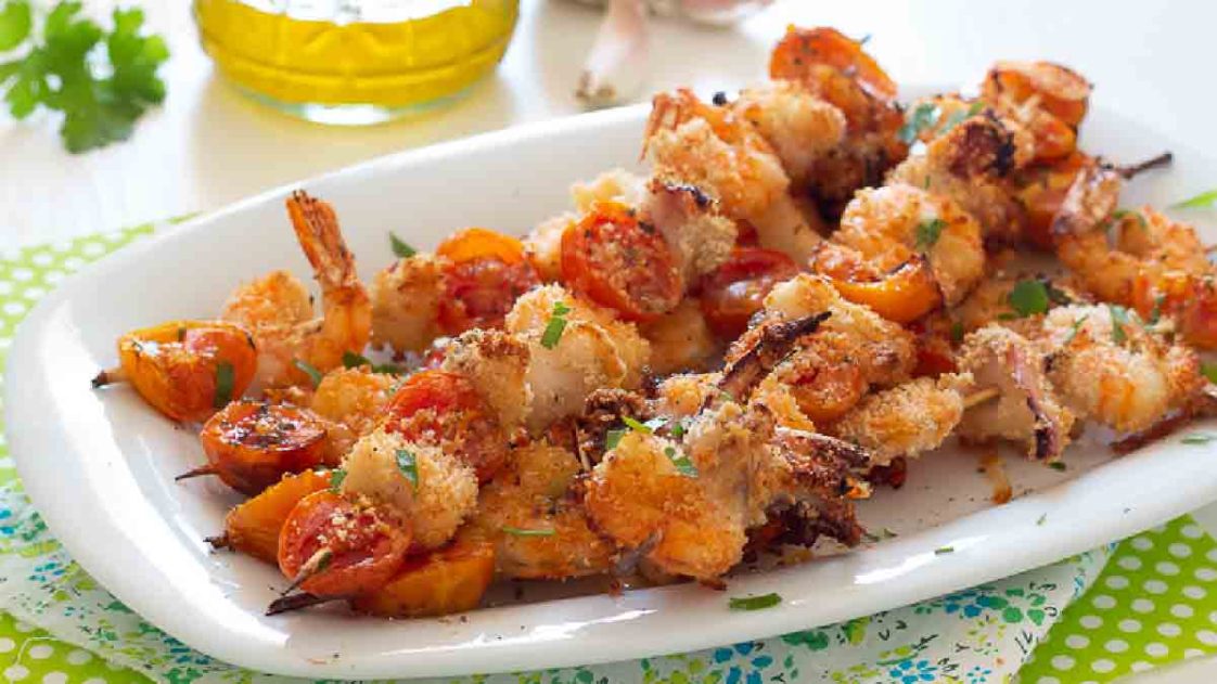 Brochettes de calamars et de crevettes: croustillantes et super délicieuses