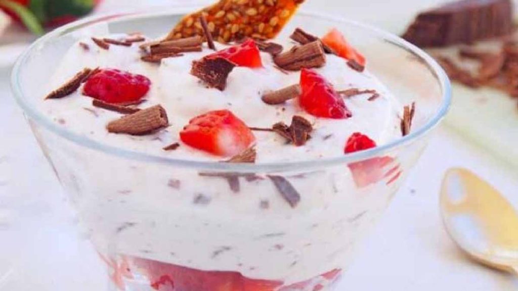 Mousse au fromage blanc: un dessert fantastique au goût irrésistible