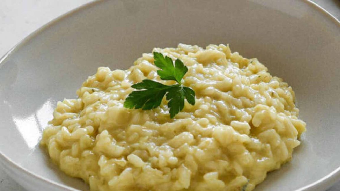 Risotto au fromage bleu et au parmesan: un menu crémeux, alléchant et ...