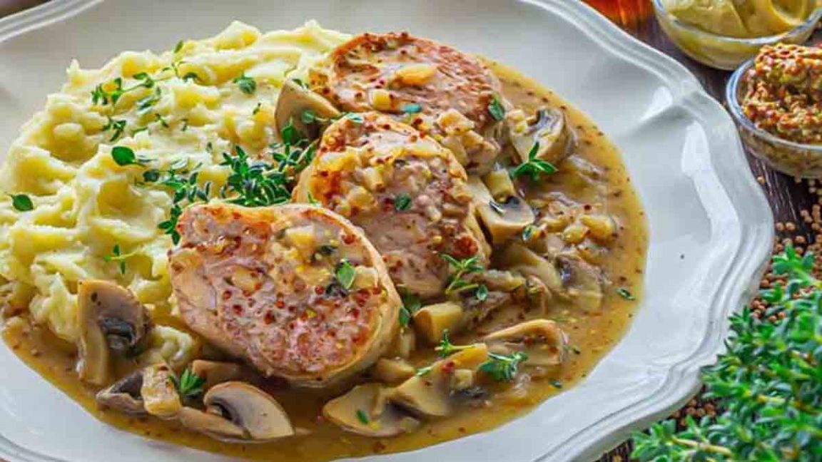 Filet mignon de porc à la sauce aux champignons: un plat raffiné et ...