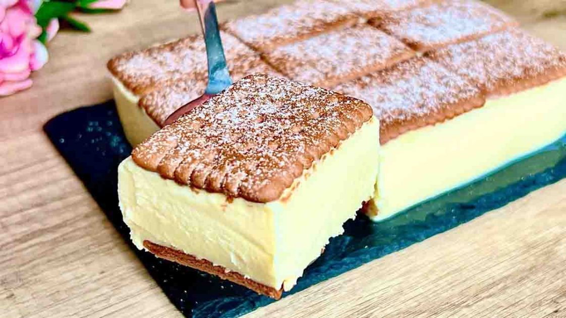 Gâteau de biscuits crémeux au yaourt: simple, alléchant et gourmand