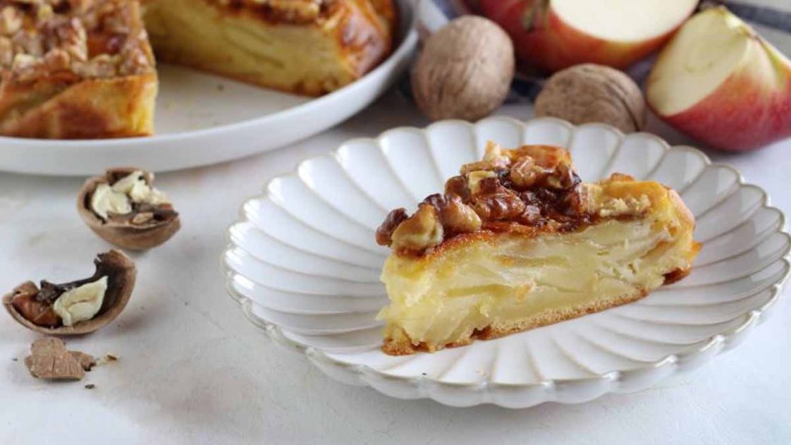 Gâteau sans beurre aux pommes et aux noix: un dessert plein de saveur ...