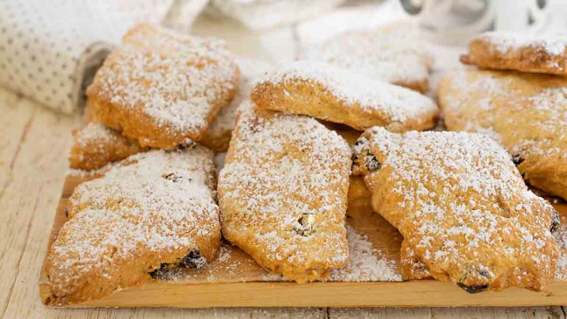 Biscuits aux amandes et aux raisins secs: super bons et gourmands