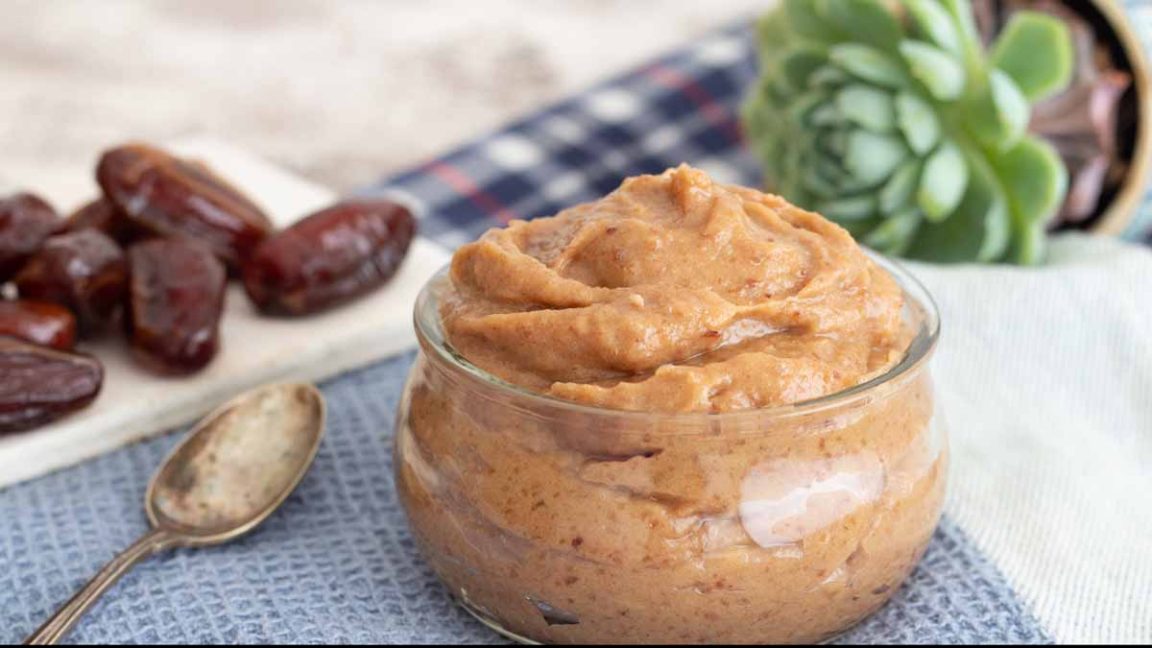 Crème de dattes: onctueuse, délicate et super délicieuse