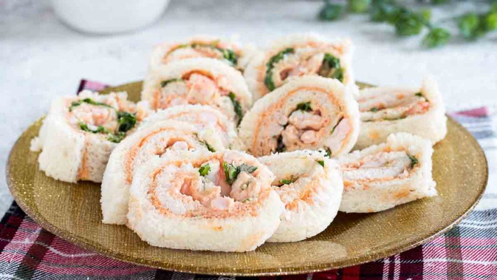 Émerillons de pain aux crevettes et à la sauce rose: une recette ...
