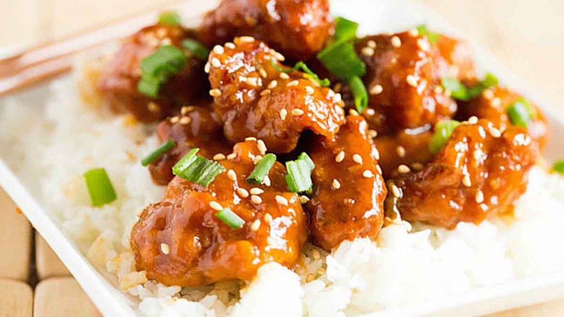 Poulet à la sauce soja et au sésame: un plat asiatique riche en saveur ...