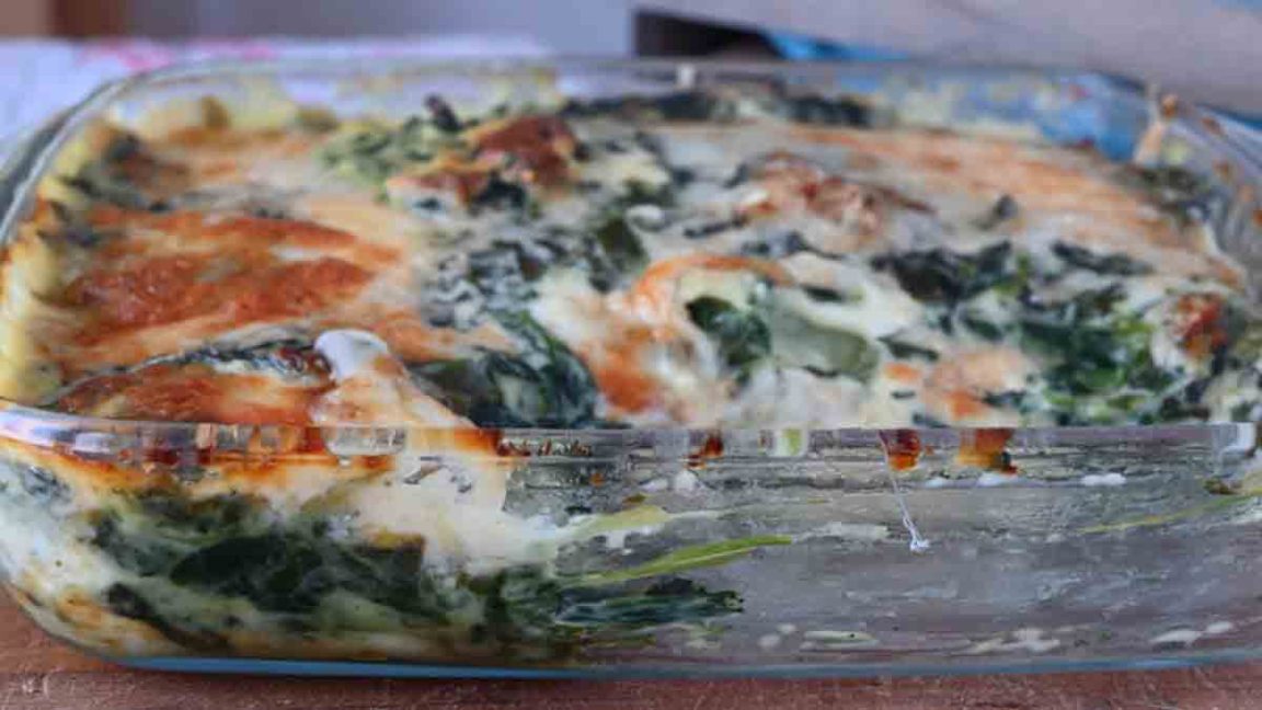 Gratin d'épinards aux pommes de terre: très délicieux et filandreux