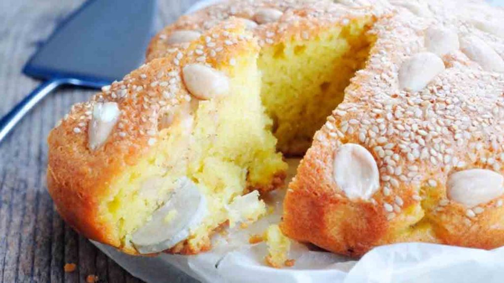 Vassilopita: le gâteau grec du Nouvel An, très délicieux et moelleux