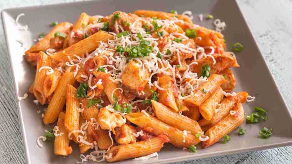 Pâtes au ragoût de poulet: un plat sensationnel et gourmand pour faire ...