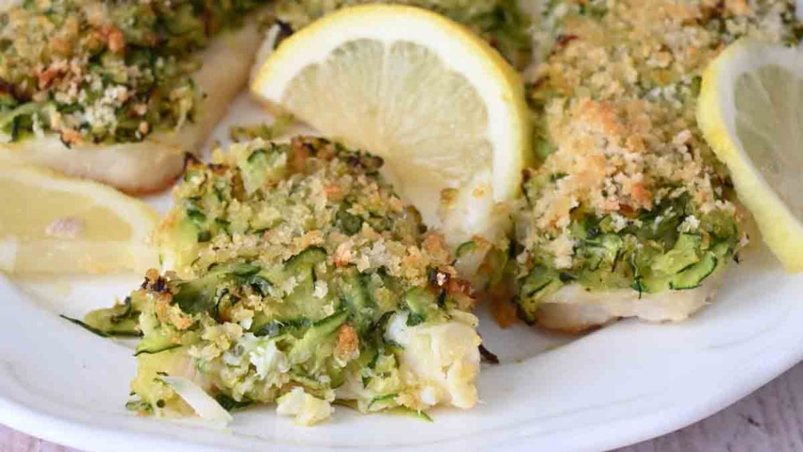 Cabillaud gratiné aux courgettes: un plat sain, peu calorique et savoureux