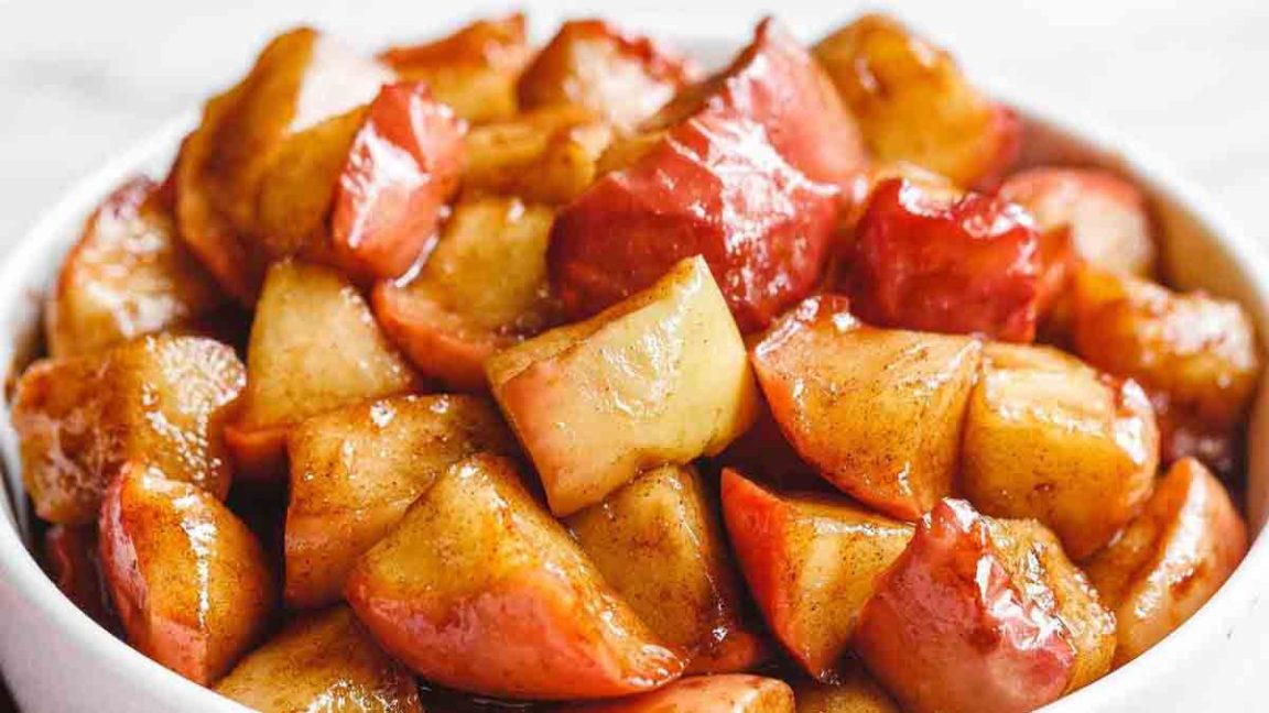 Pommes à la cannelle au micro-ondes: j’ai préparé ce fabuleux dessert ...