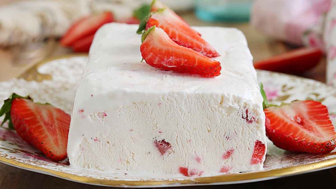 Parfait aux fraises: un dessert sans cuisson exquis et crémeux