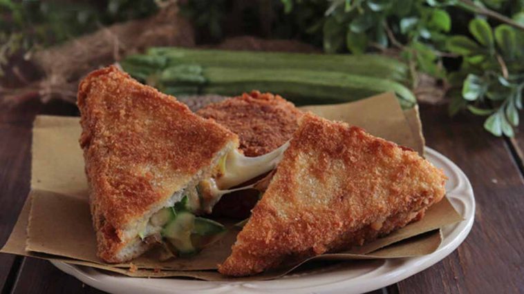 Sandwichs aux courgettes et à la mozzarella: croquants, filandreux et ...