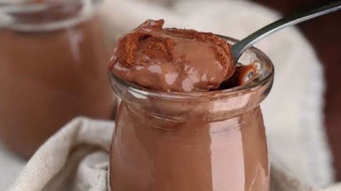 Dessert crémeux au lait et au cacao: délicat et super bon