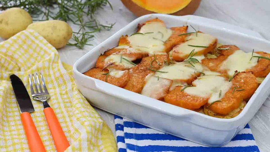 Gratin de citrouille et de pommes de terre filandreux et succulent